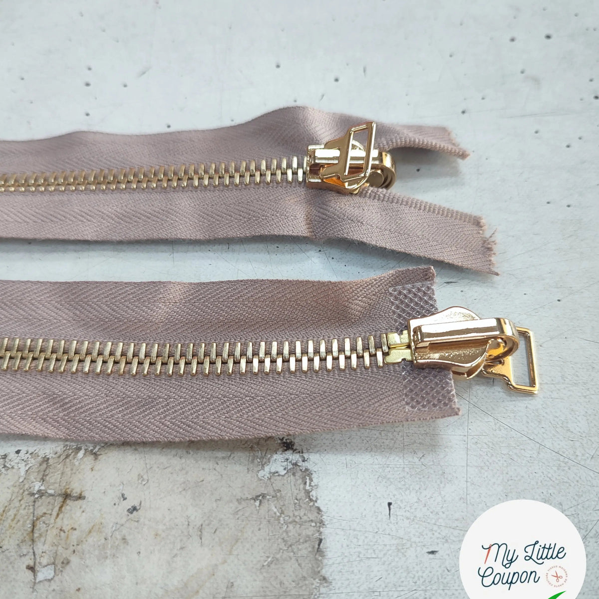 Cierre Riri Metal Separables 50 cm Gris Claro M6 – My Little Coupon